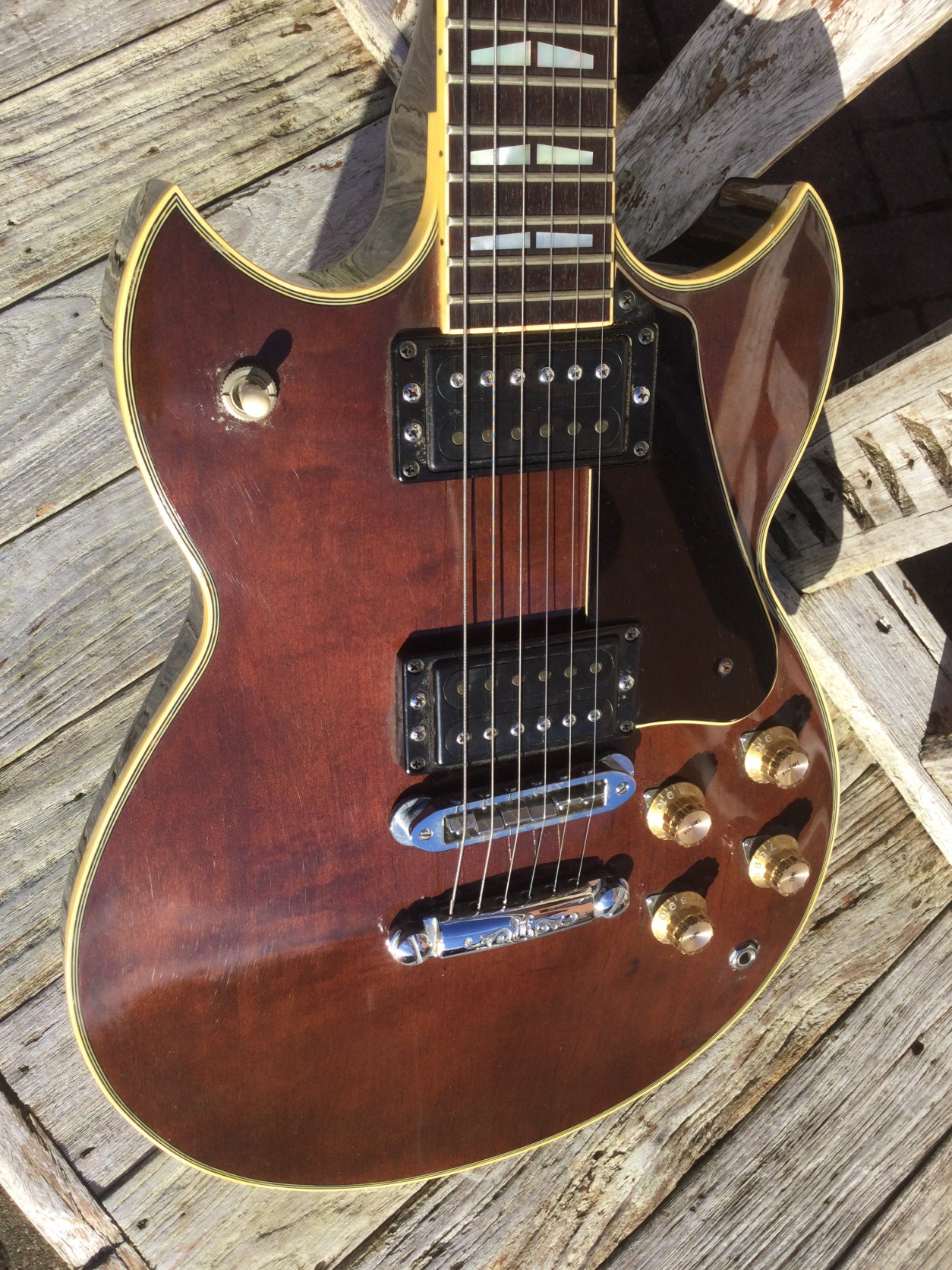 Yamaha SG-700 | My Pile of Guitars & Basses