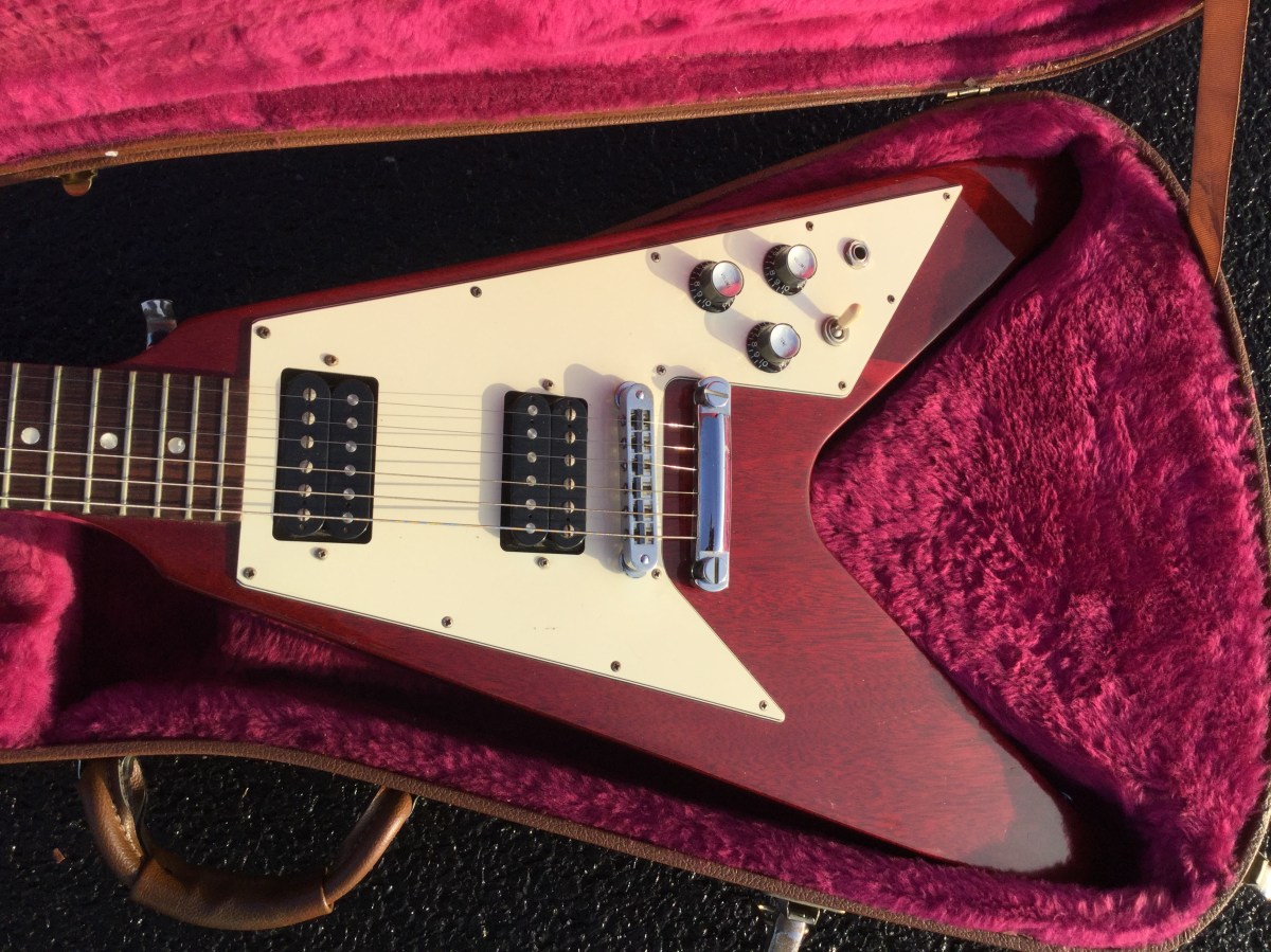Gibson Flying V ’67 reissue (2001, Cherry Red) | My Pile of Guitars ...