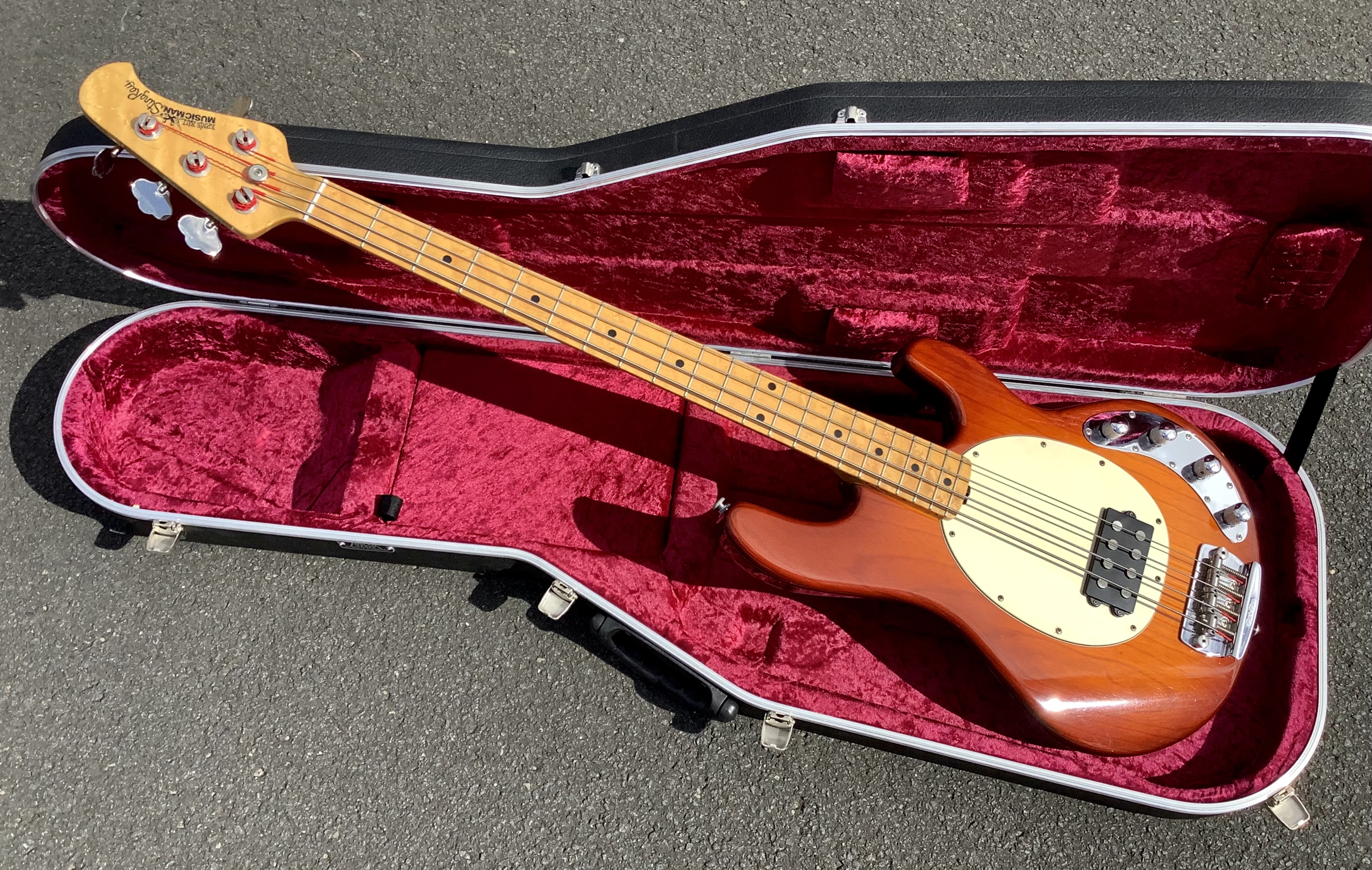 Musicman Stingray Bass 3-EQ (1997, Honeyburst) | My Pile of Guitars ...